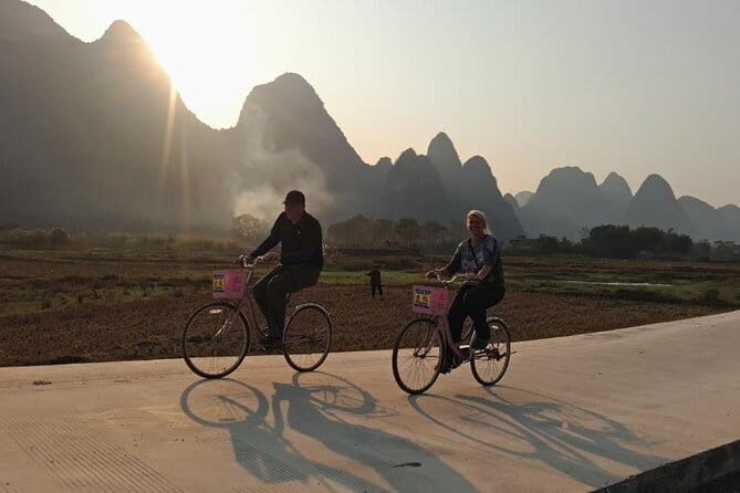 One Hour Chinese Culture Lesson in Yangshuo - Who Might Not Love It?