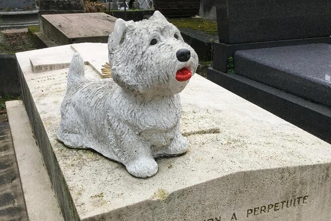 One Hour Père Lachaise Cemetery: A Self-guided Audio Tour - A Detailed Look at the Père Lachaise Experience