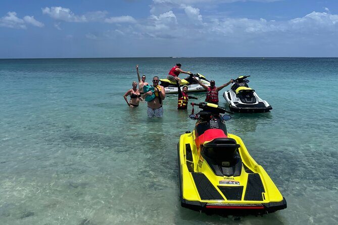 One hour private jet ski tour in Saint Martin with free passenger - Key Points