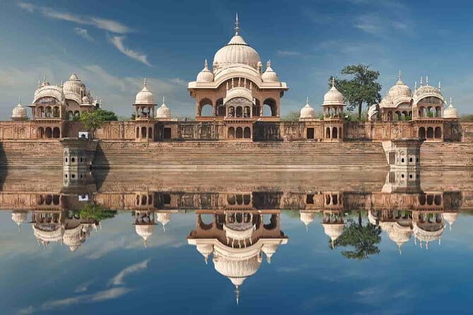 One Night 2 Days Taj Mahal & Lord krishna Birth Place(Mathura) - Key Points
