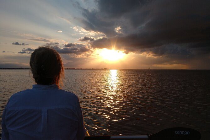 One Single Kayak Rental for 2 hours with Manatee & Dolphin sightings! - FAQ