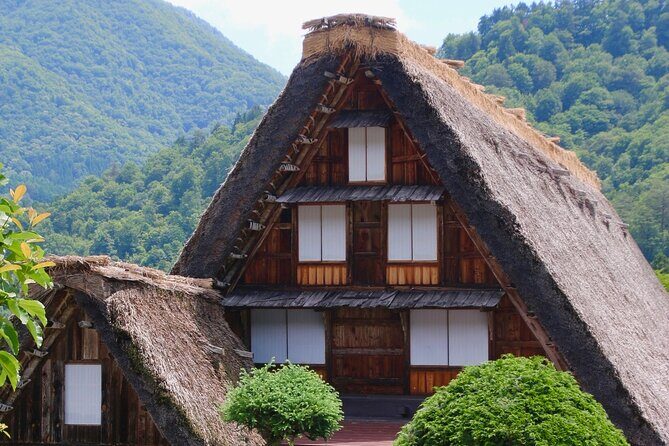 One-Way Bus Ticket: Takayama to Kanazawa via UNESCO Shirakawa-go - What’s Included and What’s Not