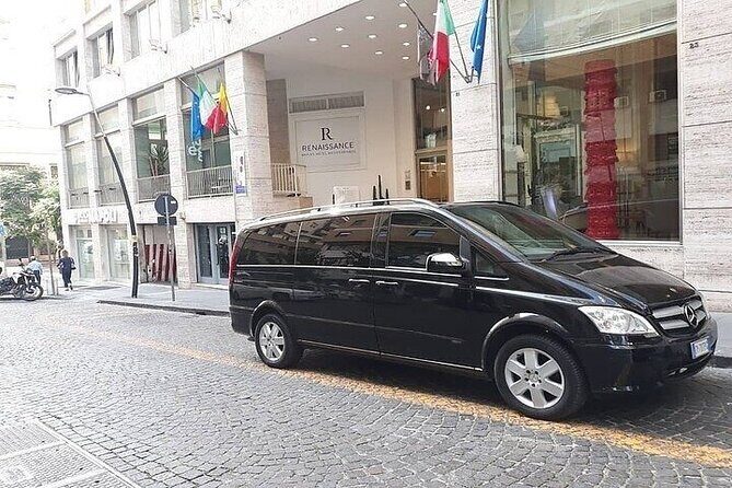 ONE WAY: Francisco Carneiro Airport (OPO) to / from Oporto - The Experience of the Private Transfer