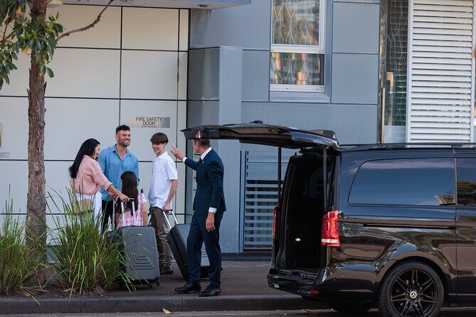 One Way Luxury Transfer to Gold Coast Theme Parks - A Practical Look at Hughes’ One Way Luxury Transfer to Gold Coast Theme Parks