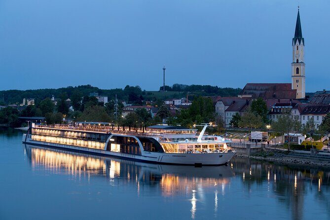 One way private transfer from Passau to Prague - Why Choose a Private Transfer from Passau to Prague?