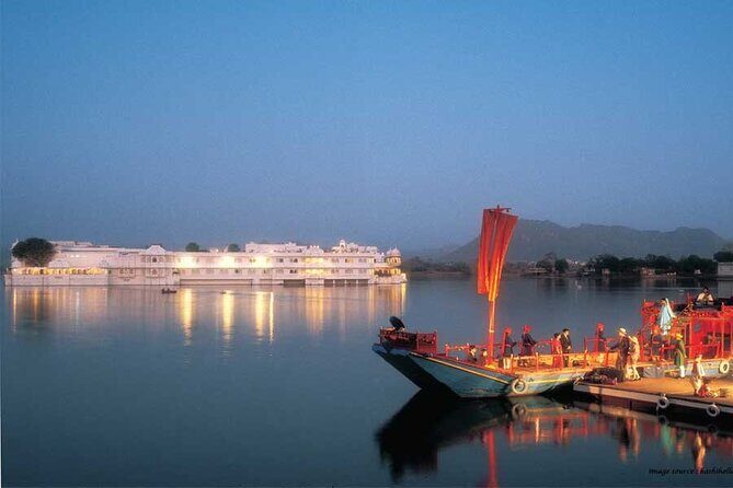 One Way Transfer From Jaipur To Mount Abu With Optional Stop at Pushkar/Udaipur - The Vehicle and Driver Experience
