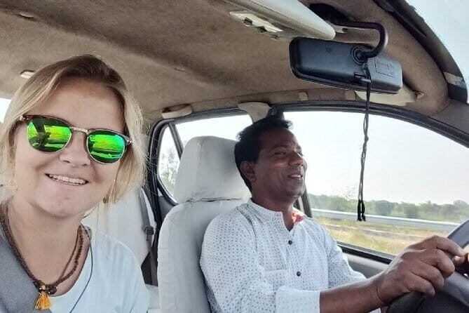 One Way Transfer From New Delhi To Agra Stress Free - The Practical Side: Cost, Comfort, and Convenience