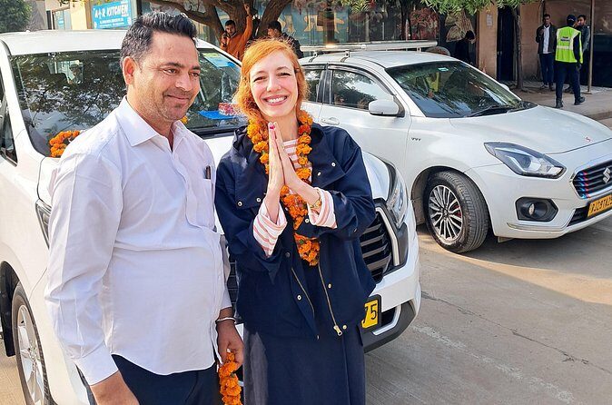 One-Way Transfers assistance Agra to Jaipur Drop with stops - Key Points