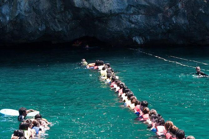 Oneday Tour 4 Islands and Emerald Cave By Tin Adventure Sea Tour from Koh Lanta - An In-Depth Look at the Tour Experience