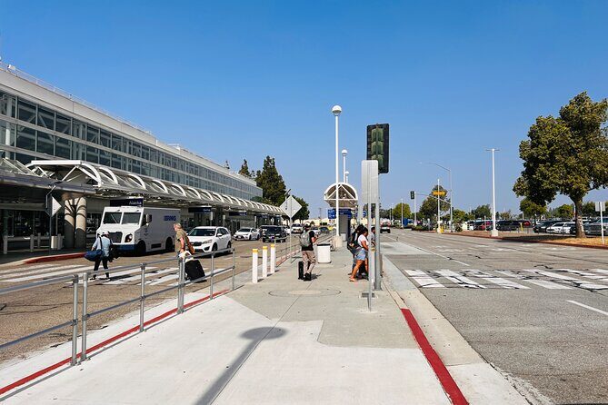 Ontario Private Airport Transfer - What to Expect from This Ontario Airport Transfer