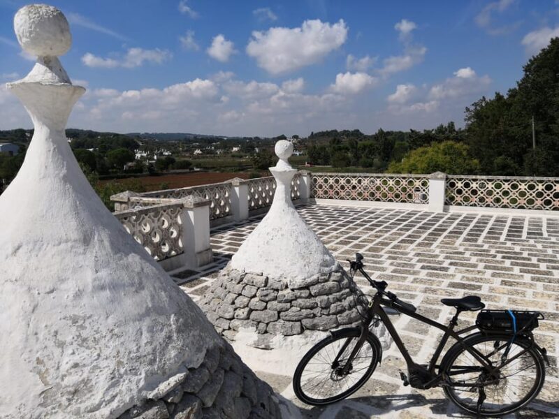 Open guided bike tour in Locorotondo and Alberobello - Key Points