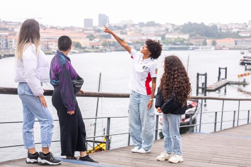 Oporto Tuk Tuk Tour: Among bridges and mysteries - 1.30h - Key Points