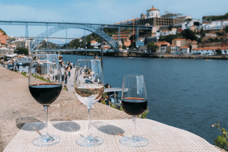 Oporto Tuk Tuk Tour: Among bridges and mysteries - 1.30h - Who Is This Tour Best For?