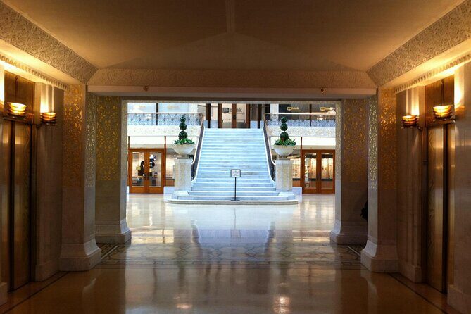 Original Chicago Architecture Interiors Tour: Dazzling Interiors - Unlocking Chicago’s Secrets: An In-Depth Look at the Architecture Interiors Tour