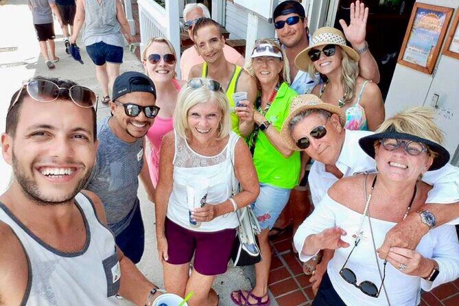 Original Key West Pub Crawl: The Best Bars with Free T-Shirt - The Drinks and Atmosphere