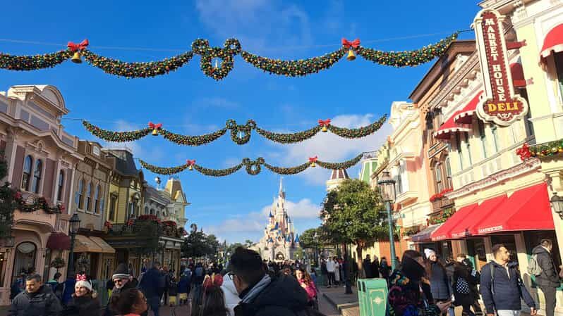 Orlando: Disneyworld and Universal Studios Personal Planner - Navigating the Service: What to Expect
