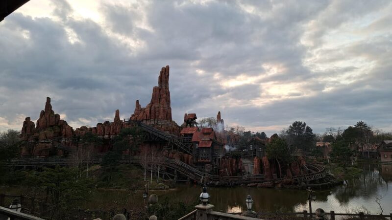 Orlando: Disneyworld and Universal Studios Personal Planner - The Reality of Support During Your Trip