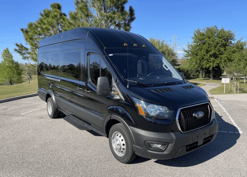 Orlando: MCO Airport - Universal Resorts Luxury Transfer - Who Is This Service Best For?