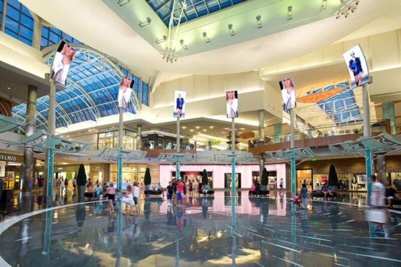 Orlando: Personal Stylist Experience at The Mall at Millenia - A Closer Look at the Personal Stylist Experience
