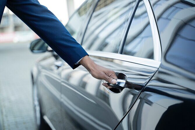 Orlando Private Transfer to Miami Mercedes Sprinter 14 Pax - Who Will Get the Most Out of This Experience?