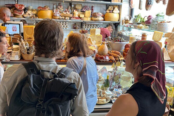 Ortigia market tour and traditional cooking lesson in the garden - Key Points