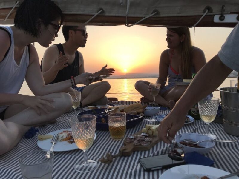 Ortygia: Sailing Tour to Plemmirio with Aperitif - Key Points