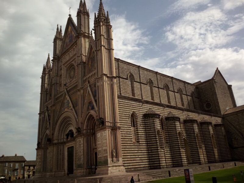 Orvieto & Civita di Bagnoregio Full-Day Tour from Rome - Key Points