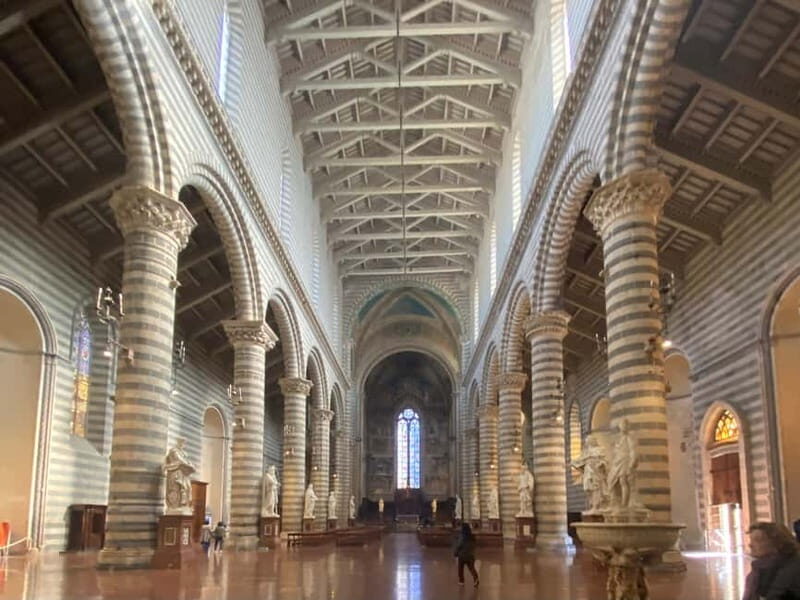 Orvieto: Duomo & Hidden Wonders Walking Tour - The Heart of the Tour: What to Expect