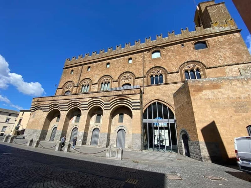 Orvieto: Duomo & Hidden Wonders Walking Tour - The Significance of the Sacred Relics