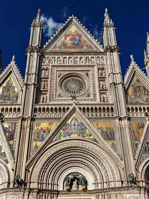 Orvieto: Duomo & Hidden Wonders Walking Tour - Walking Through Medieval Streets