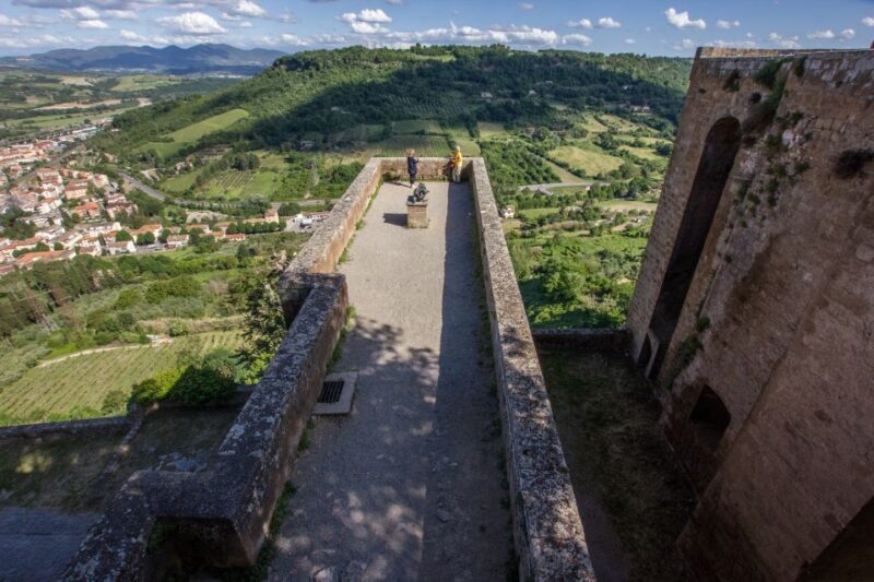 Orvieto: Old Town Guided Walking Tour - Key Points
