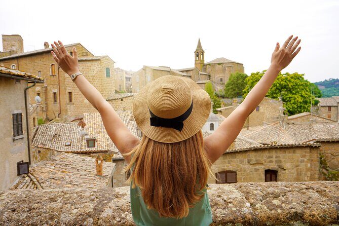 Orvieto Private Full Day Guided Tour from Rome with Lunch - The Approach: From Town to Hilltop