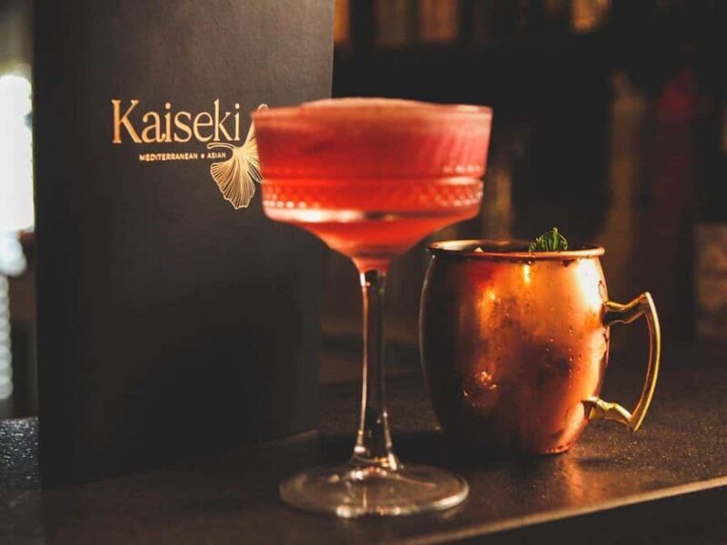 Osaka: 2-Day Castle Tour, Meditation, and Waterfall Hike - Discovering Osaka’s Historic Heart: Osaka Castle