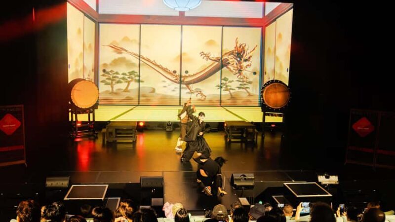 Osaka: A Modern Samurai, Kabuki, Taiko & Dance Show - The Pros and Cons