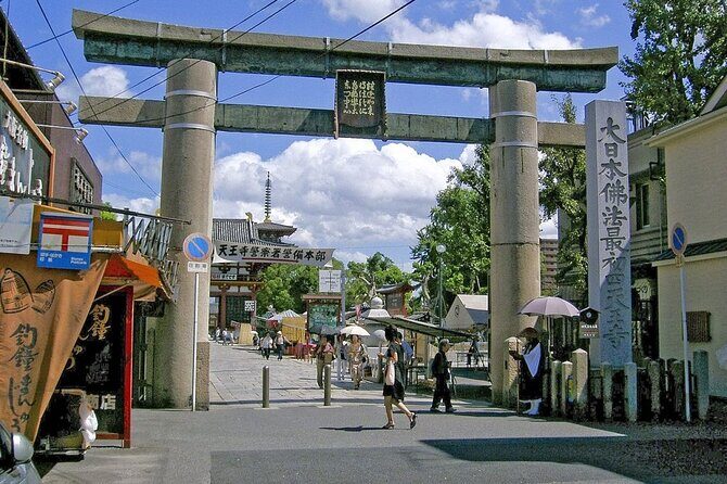 Osaka Airport Transfers : Kansai Airport KIX to Osaka City in Business Van - The Sum Up