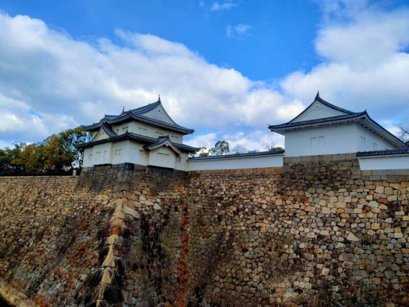 Osaka Castle Hidden Gem Walk Tour + Multilingual Audio Guide - A Closer Look at the Tour Experience