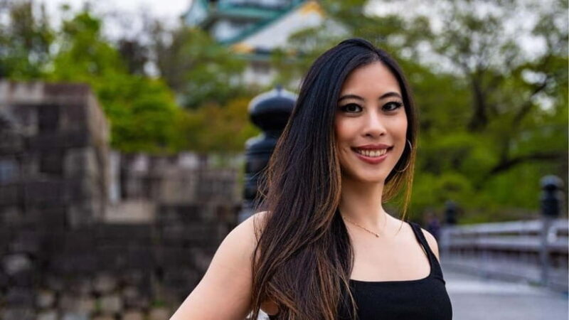 Osaka Castle Private Photoshoot  Iconic & Timeless! - Exploring the Experience in Detail