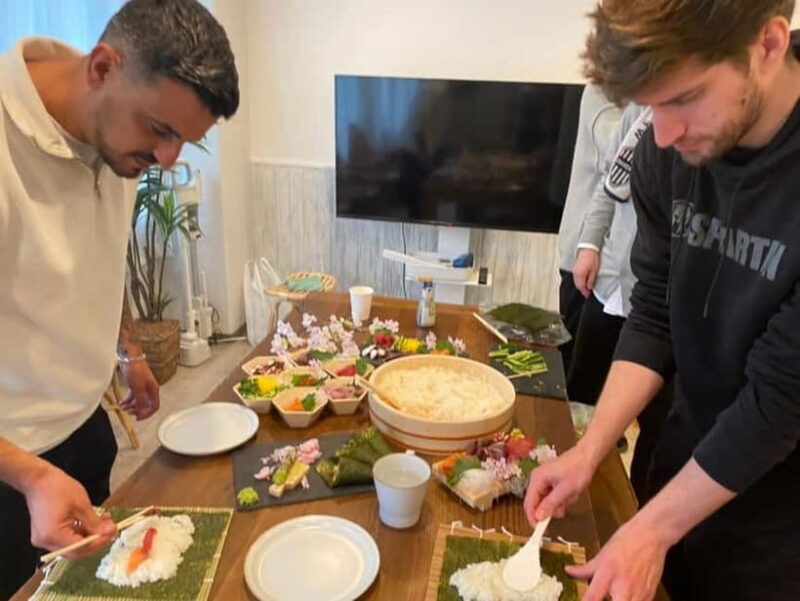 Osaka : Cooking Class hand rolled sushi course in Nanba - Discovering Osaka’s Sushi Culture with a Hands-On Cooking Class