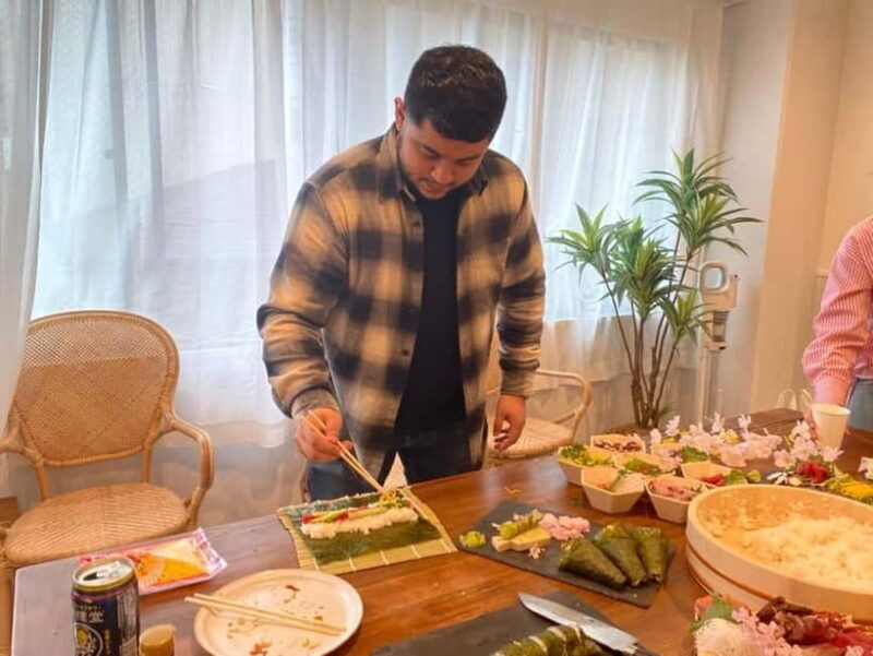 Osaka : Cooking Class hand rolled sushi course in Nanba - Who Should Consider This Experience?