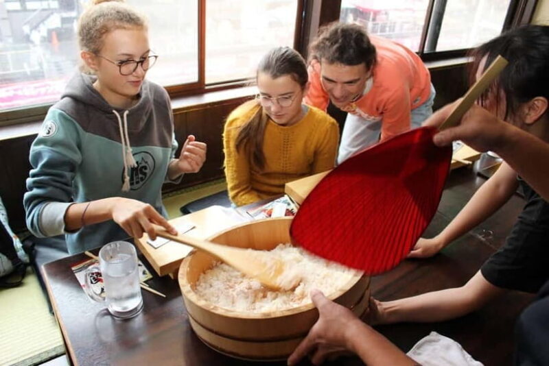 Osaka Dotonbori: Hand Roll Sushi Experience - A Close Look at the Experience