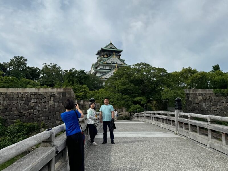 Osaka: Early Morning Osaka Castle Guided Tour, Avoid Crowds - Exploring Osaka Castle: What You Can Expect