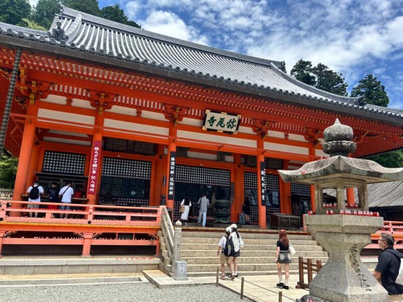 Osaka: Katsuoji Temple & Cup Noodles Museum Experience - Key Points