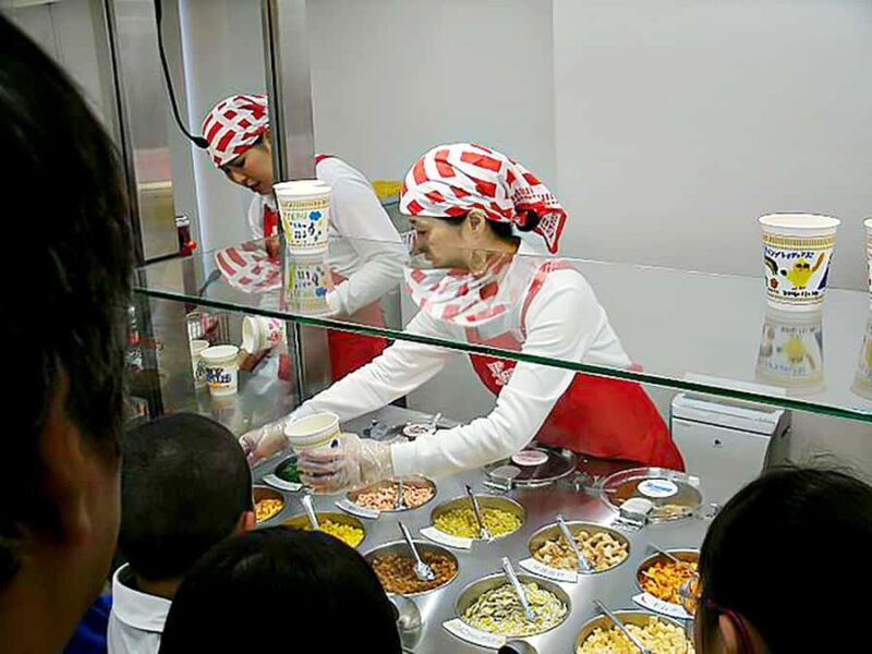 Osaka: Kobe Cup Noodle DIY, Arima Onsen, Mt. Rokko and more - Who will love this tour?