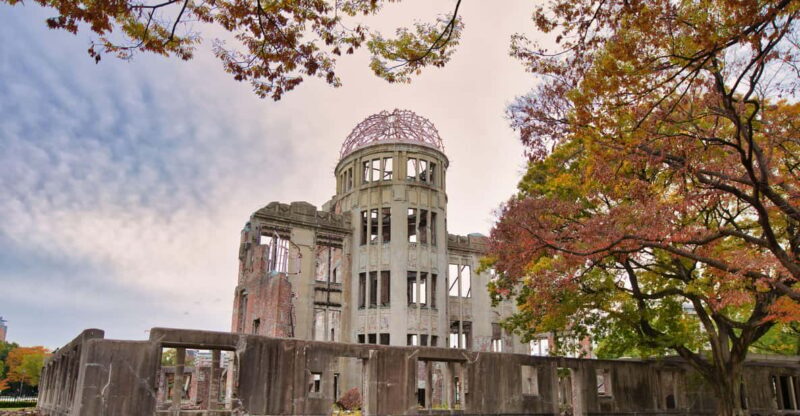 Osaka/Kyoto: Hiroshima Miyajima Bus Tour & Shinkansen Ticket - Exploring Hiroshima Peace Memorial Park and Museum
