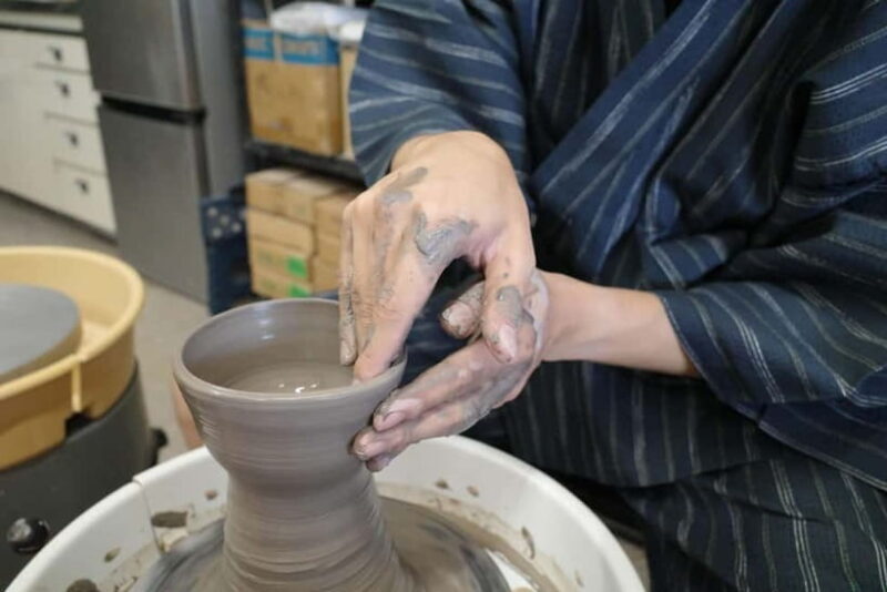 Osaka: Pottery Experience with Japanese Clothing - Setting and Location