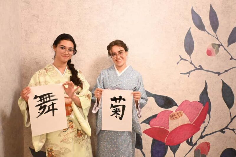Osaka: Private Tea Ceremony, Calligraphy & Kimono Class - Why This Experience Works