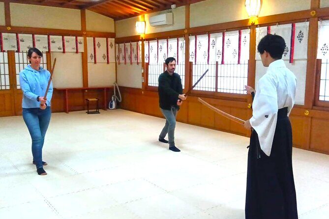 Osaka: Samurai Sword Experience at Historic Kzu Shrine - Key Points