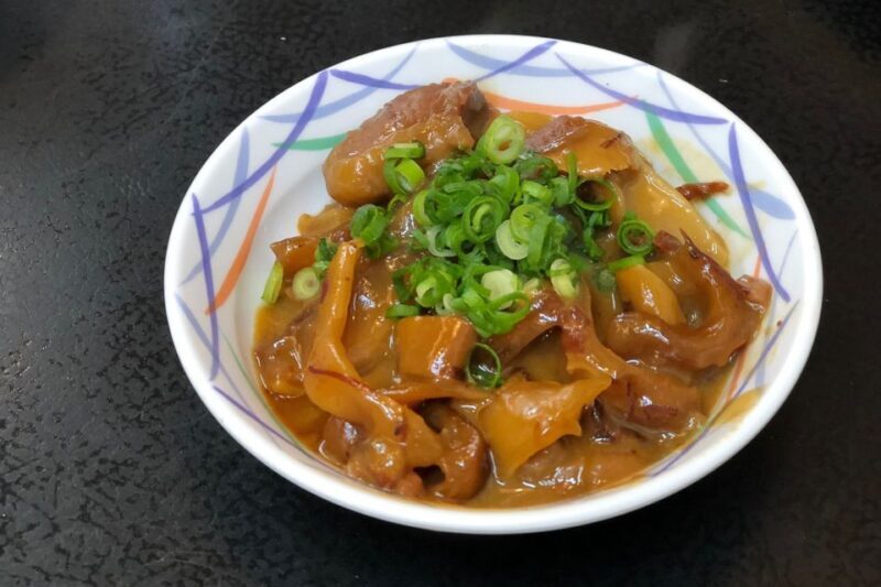 Osaka Shinsekai Street Food Tour - Evening - The Guide and Group Experience