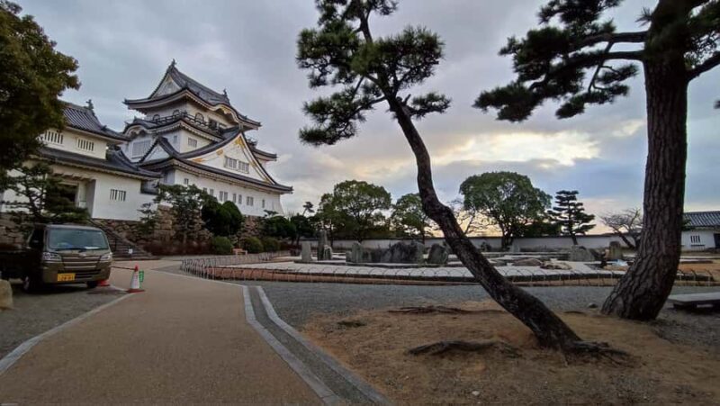 Osaka South Day Trip: History, Seafood, Shopping & Sweets - Who Will Enjoy This Tour Most?