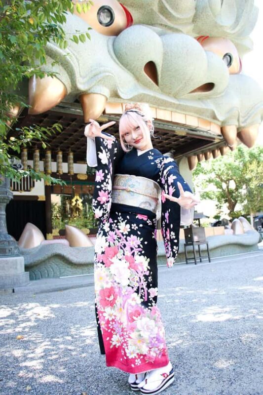 Osaka:Family-Friendly Kimono & Yukata Experience at WARGO - What to Expect from the Kimono & Yukata Experience